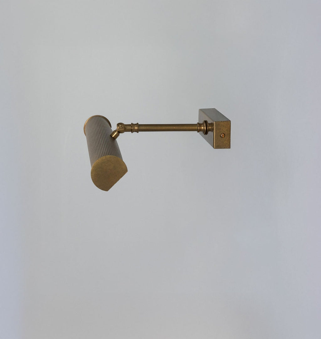 Amber Interiors - Cambridge Picture Light – Maison Quotidien