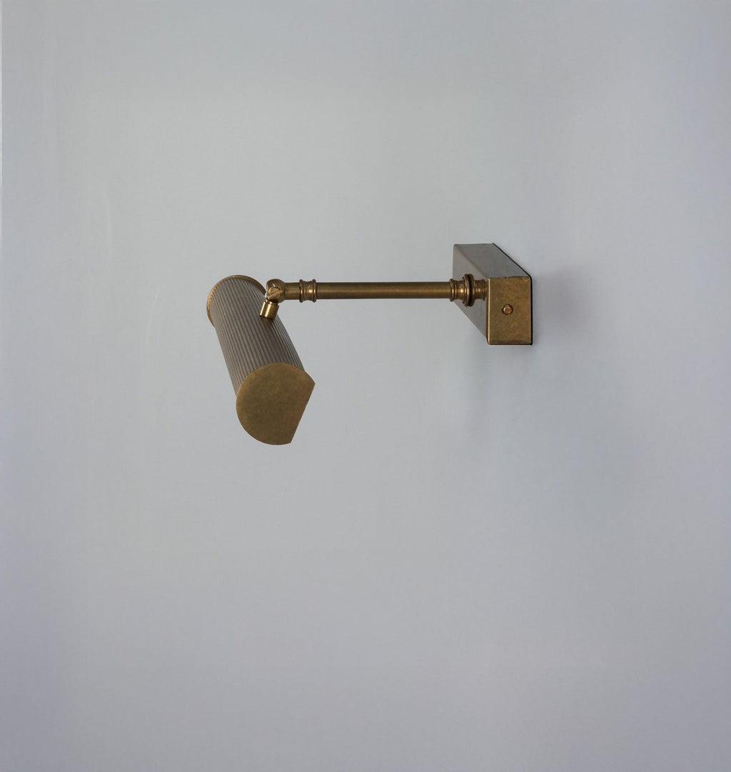 Amber Interiors - Cambridge Picture Light – Maison Quotidien